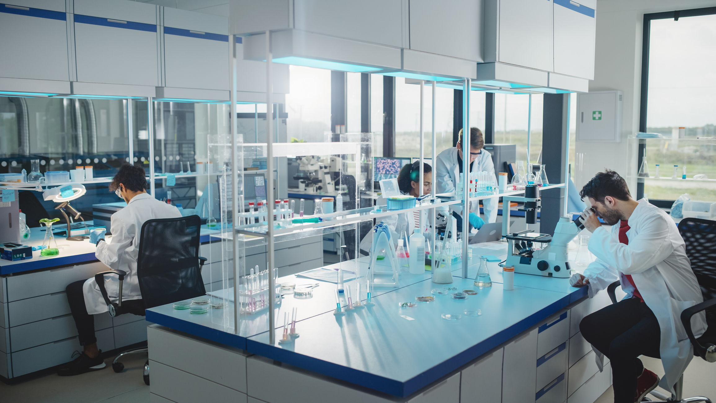 Modern Medicine Laboratory: Diverse Team of Multi-Ethnic Young ... Modern Medicine Laboratory: Diverse Team of Multi-Ethnic Young ...