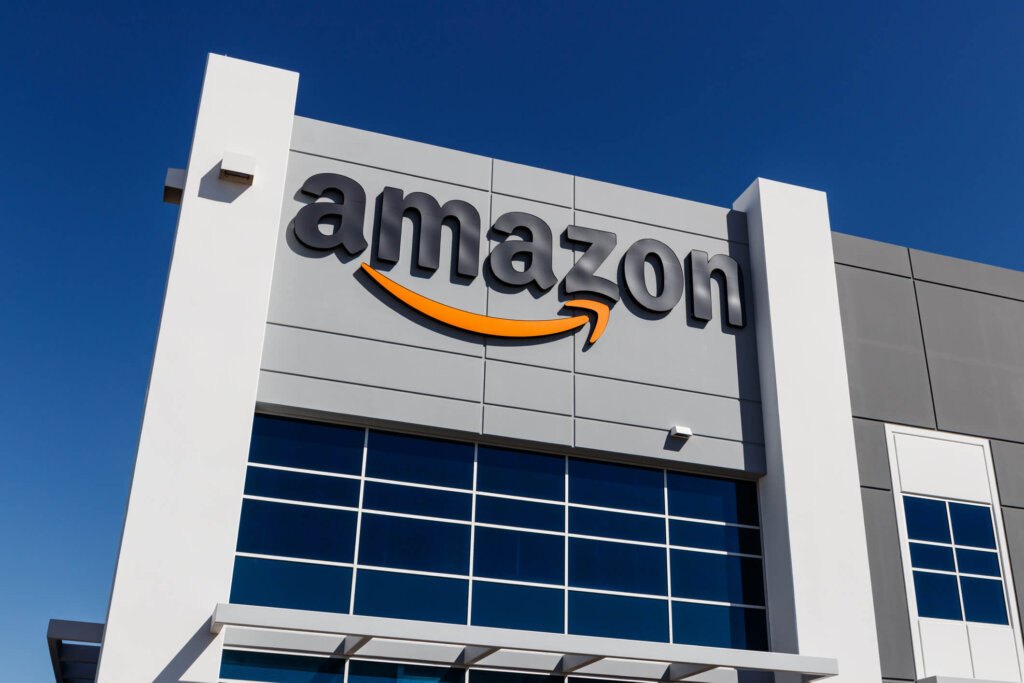 Amazon Opens New Distribution Center in Ashland, Missouri - Missouri ...